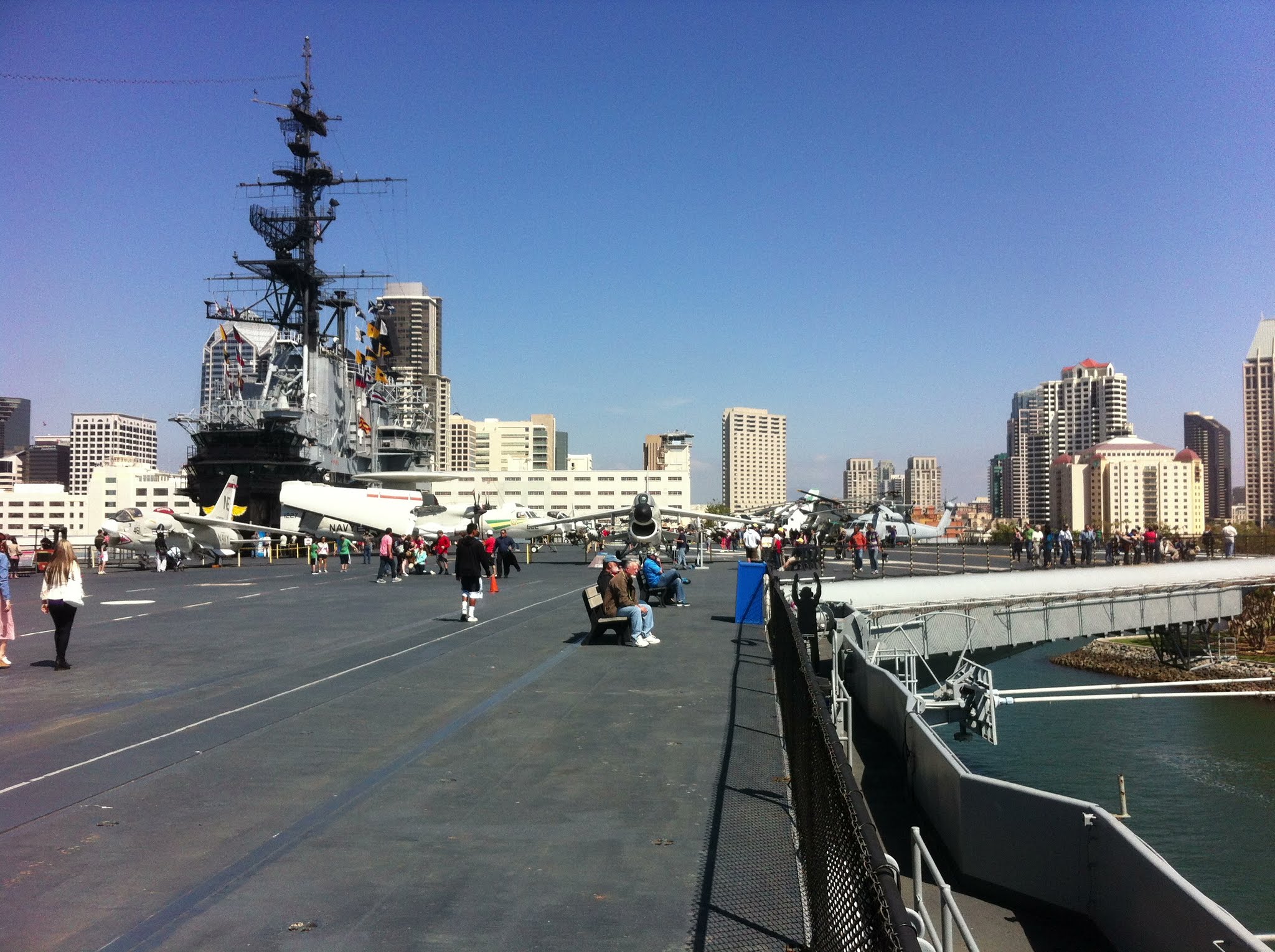 USS Midway, Naval Base, San Diego, (USA) | Blog de MILITARIA lagleize1944