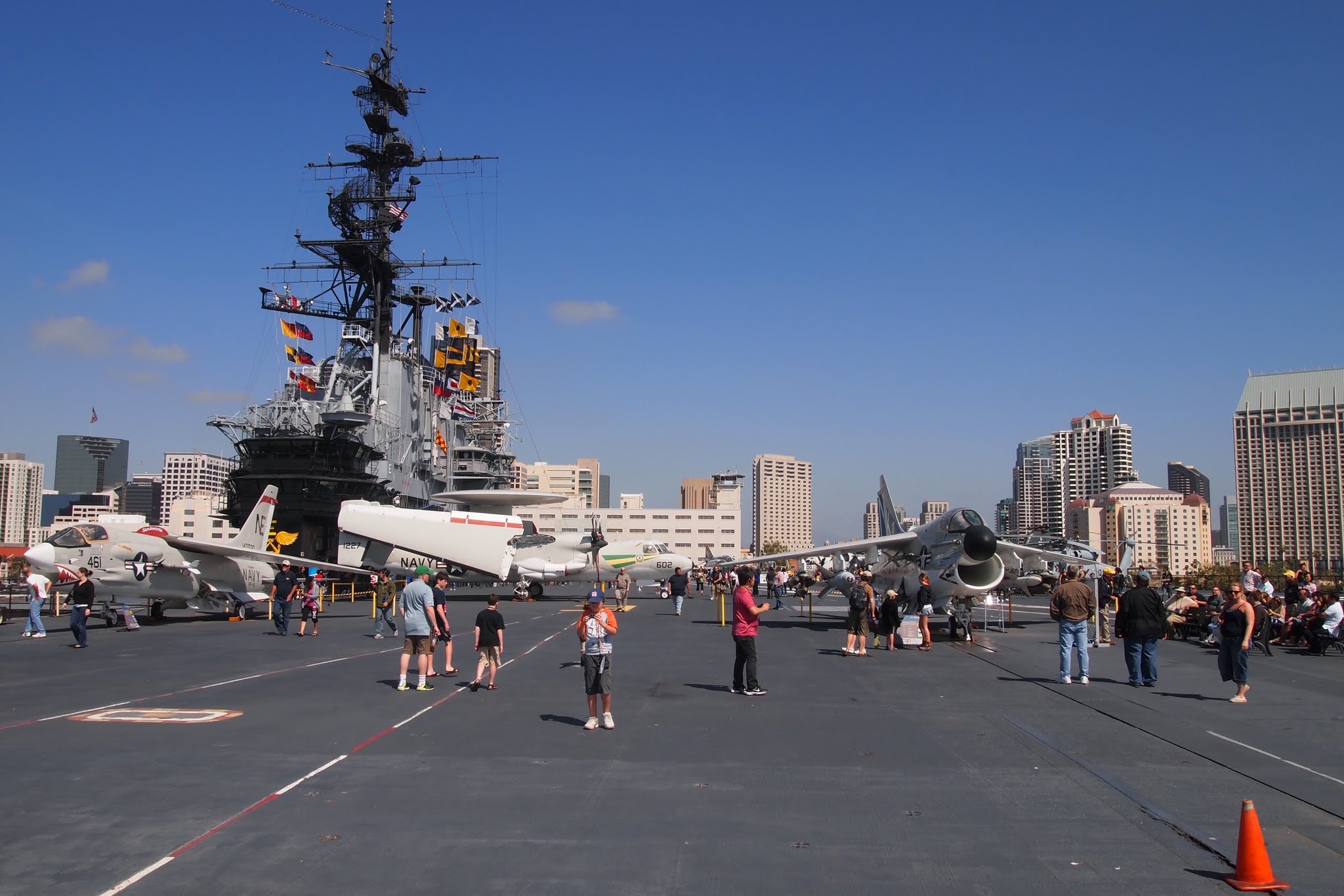 USS Midway, Naval Base, San Diego, (USA) | Blog de MILITARIA lagleize1944